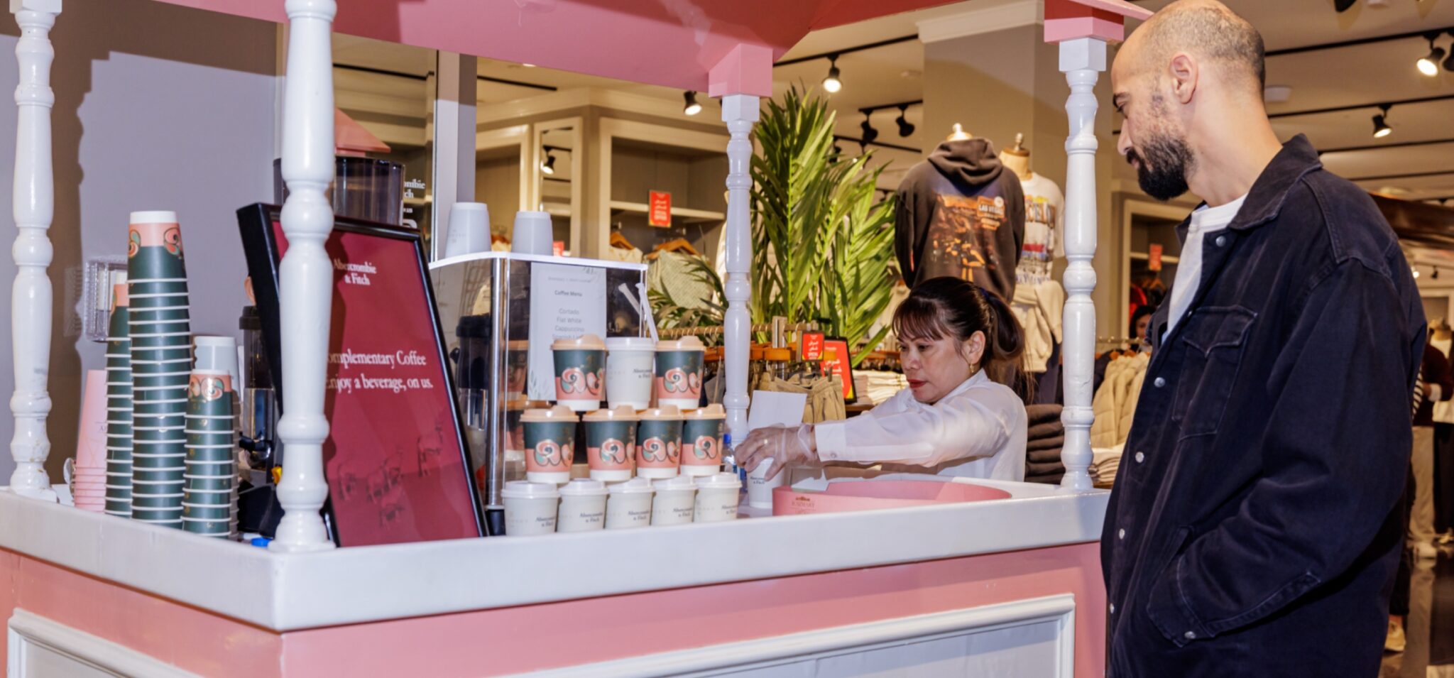 Abercrombie & Fitch Celebrates Qatar National Day with Exclusive ...